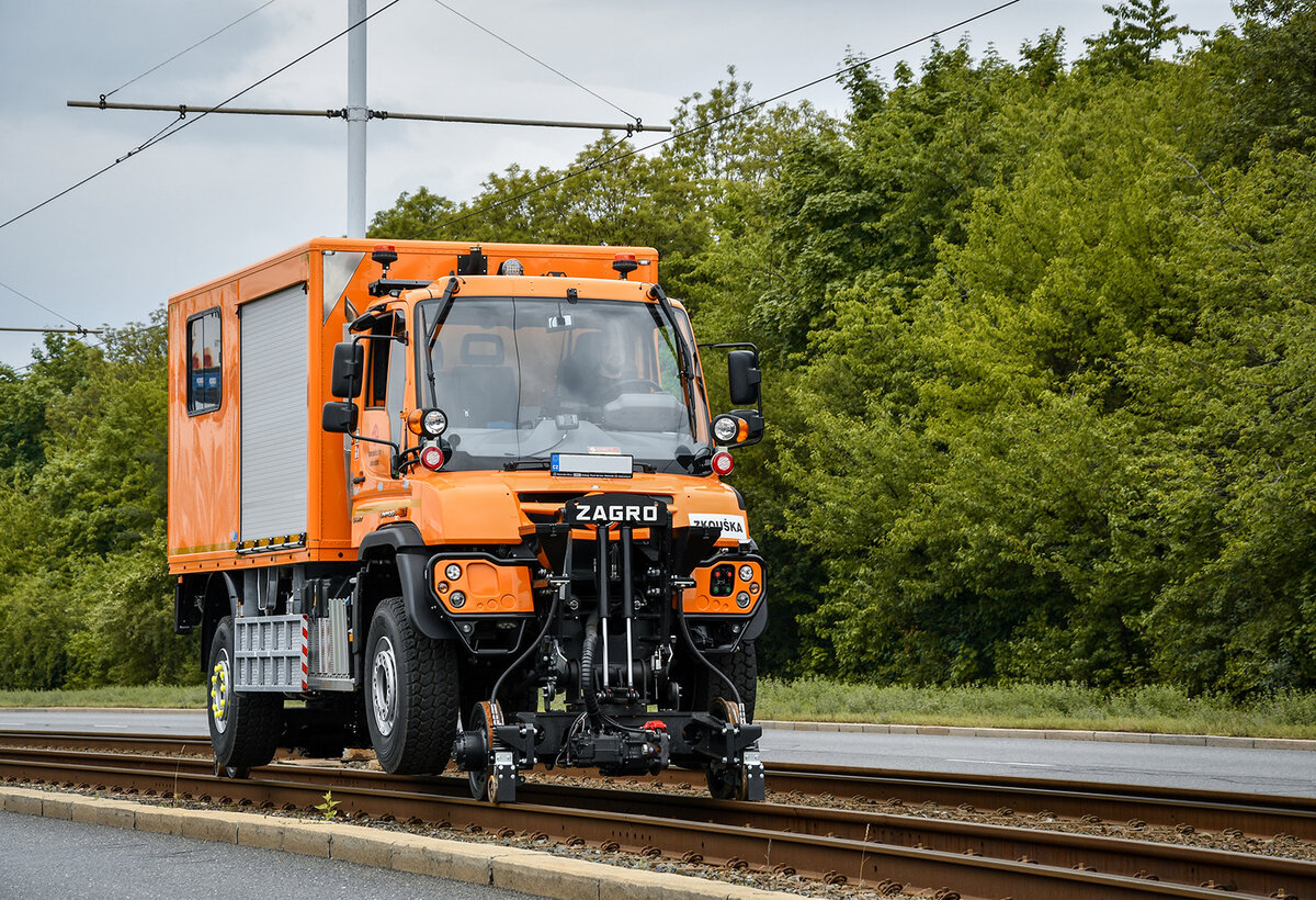 Innovative rail guiding device for rail transport company in Prague